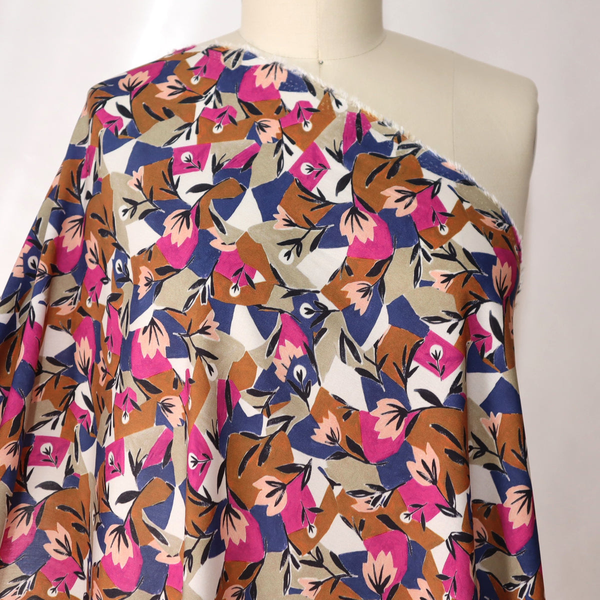 100% Viscose ‘Geo Crocus’ *Remnant 4m Was $115 Now $86 – Cloth Edit